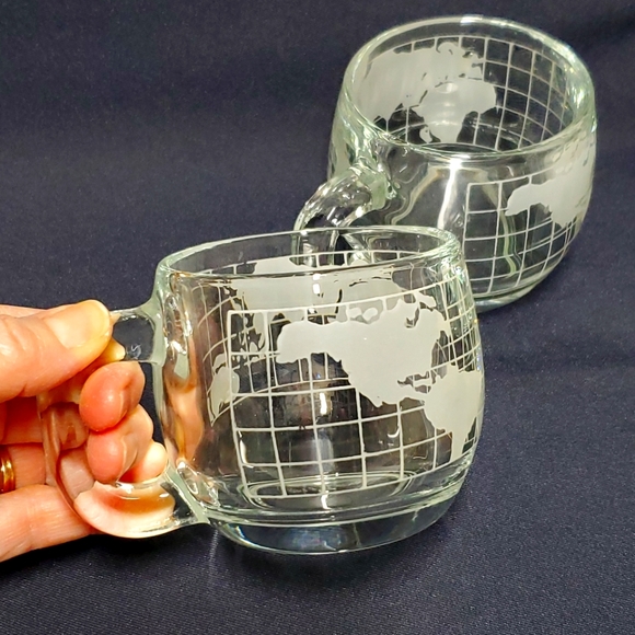 Nestlé | Dining | Vtg Nestle Globe Glass Cups Etched Continents Country ...
